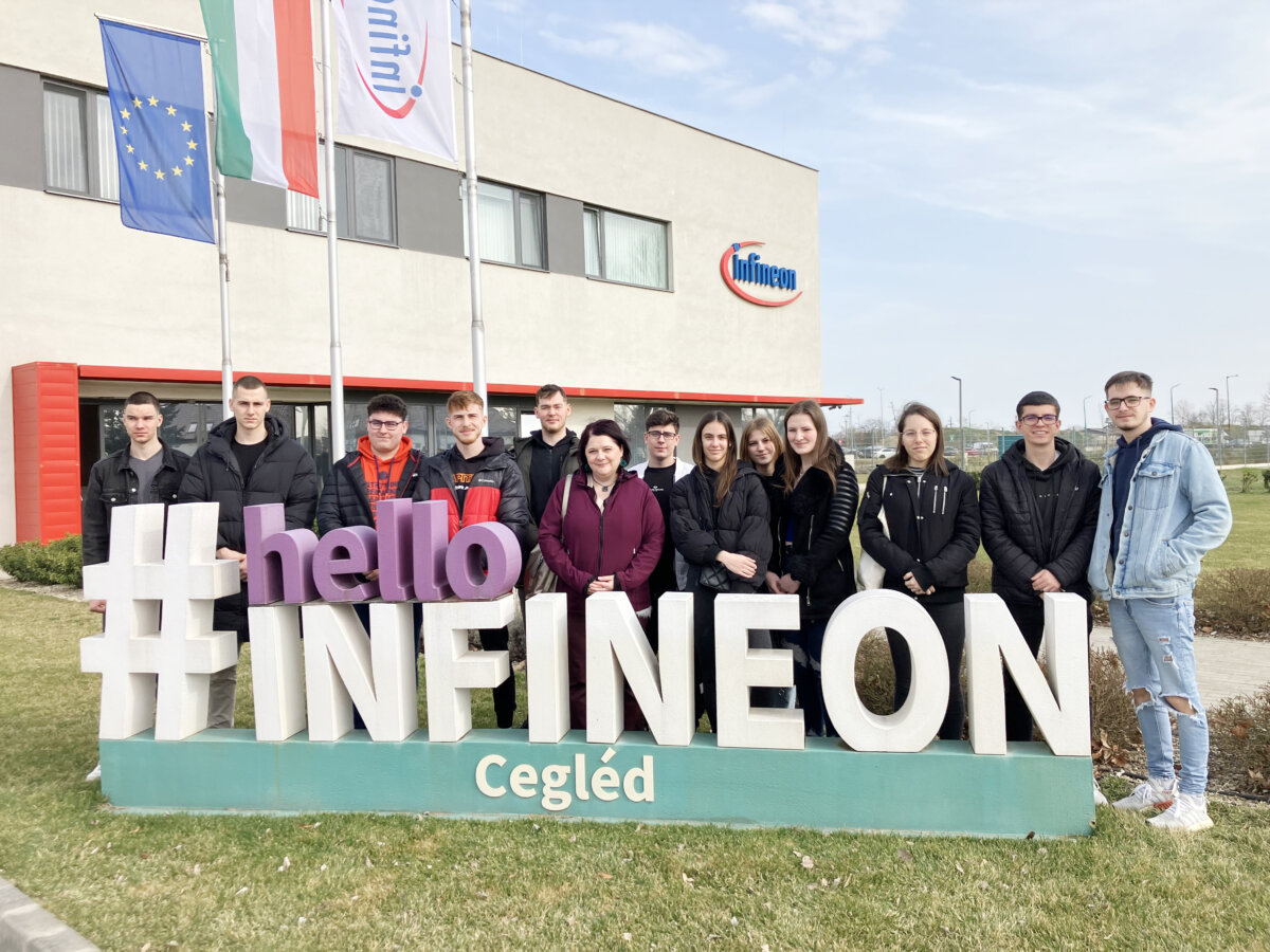 Infineon szakértők a ceglédi Közgázban - Ceglédi Panoráma